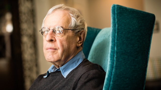 “Con ngựa của gã nghèo” – Charles Simic | Nguyễn Huy Hoàng