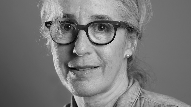 “Một cuộc hôn nhân” – Julie Bruck | Nguyễn Huy Hoàng