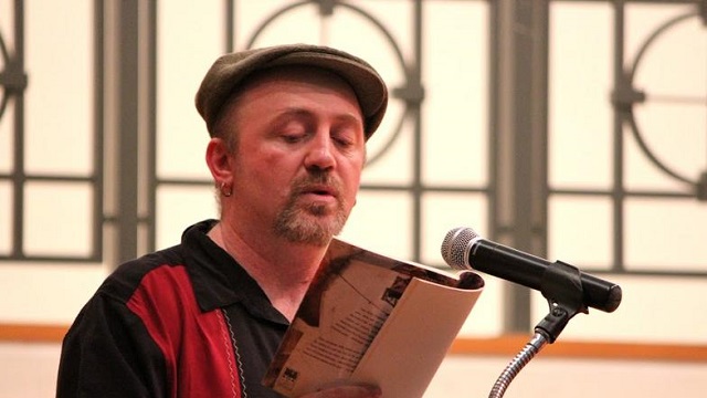 “Sao phải bận tâm?” – Sean Thomas Dougherty | Nguyễn Huy Hoàng