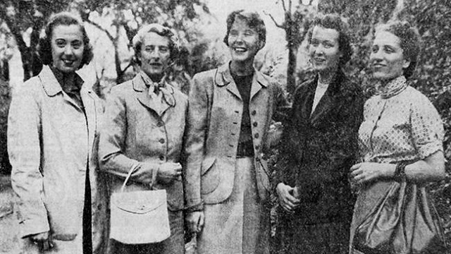 “Sự đố kỵ đại từ” – Anne Carson | Nguyễn Huy Hoàng