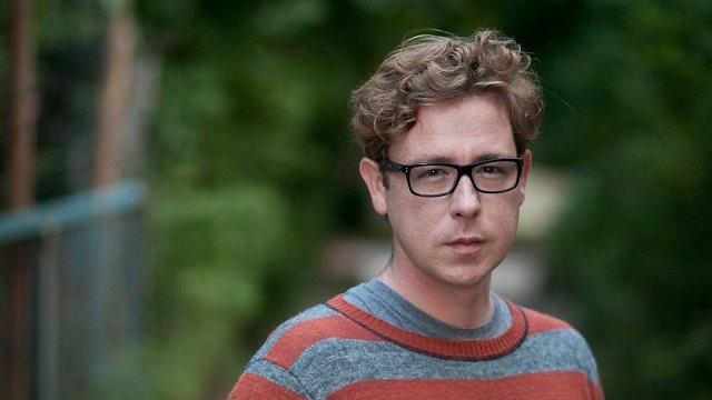 “Dịch chuyển đỏ” – Tadeusz Dąbrowski | Nguyễn Huy Hoàng