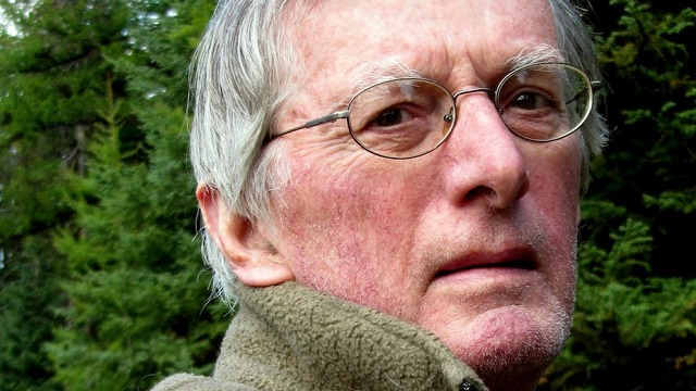 “Bóng và khói” – Charles Wright | Nguyễn Huy Hoàng