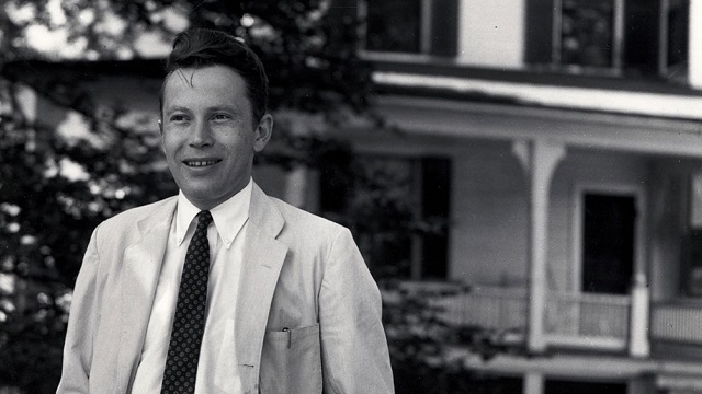 “Một lược sử” – Richard Wilbur | Nguyễn Huy Hoàng