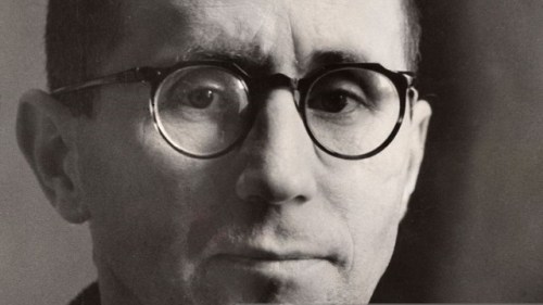 Nguyễn Huy Hoàng | "Và trái tim không chết khi người ta nghĩ nó phải chết"