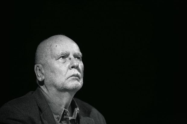 “Từ điển danh nhân Ba Lan ở một thư viện Houston” – Adam Zagajewski ...